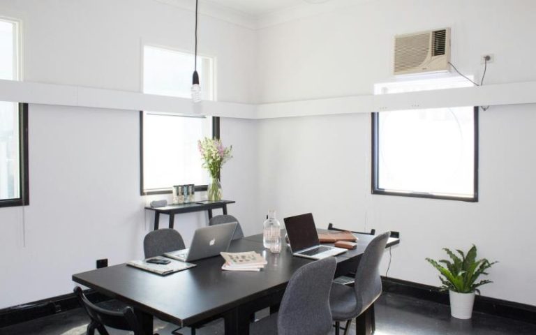 Benefits of Hiring a Professional Meeting Room on the Gold Coast ...